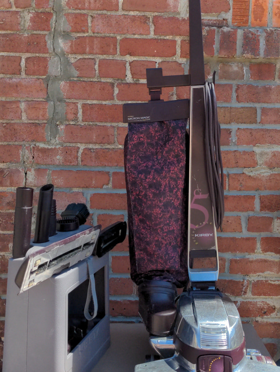 Kirby G5 Upright Vacuum Cleaner w/Shampoo/Attachments & Carrier Workin ...