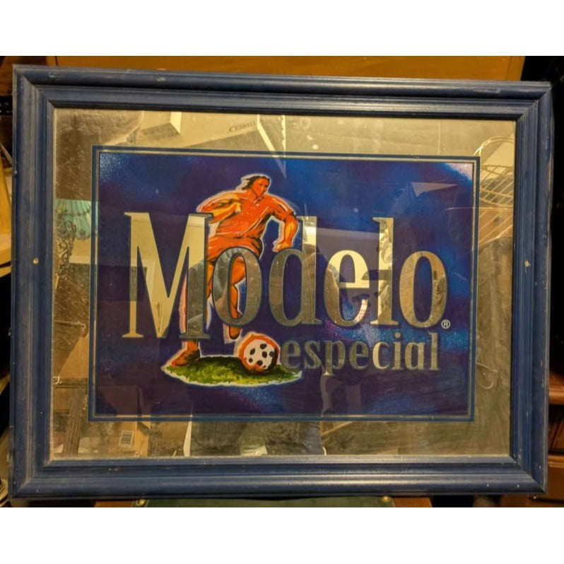 Modelo especial Beer Soccer Player Mirror Sign Wood Framed Vintage Man ...